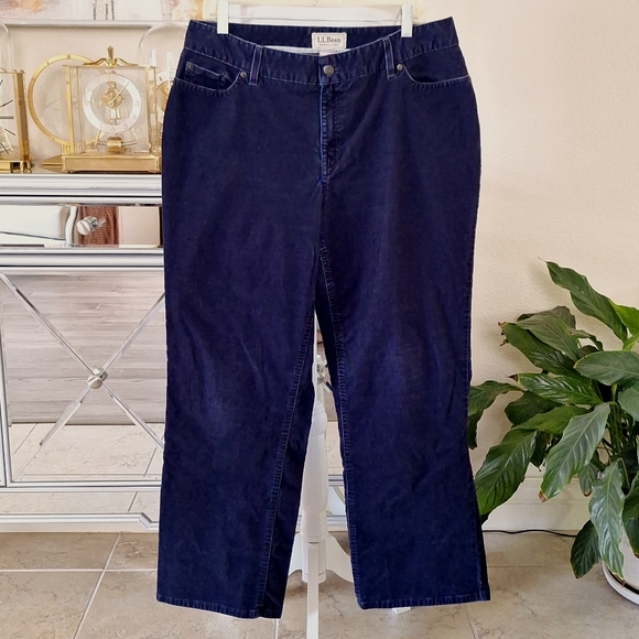 L.L. Bean | Jeans | Ll Bean Favorite Fit Curvy Blue Corduroy Jeans 6 ...